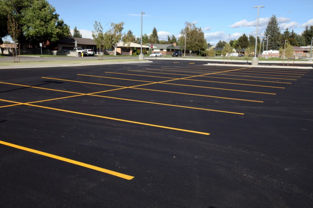 Striping Line Parking Lot Services – G.T. CONSTRUCTION